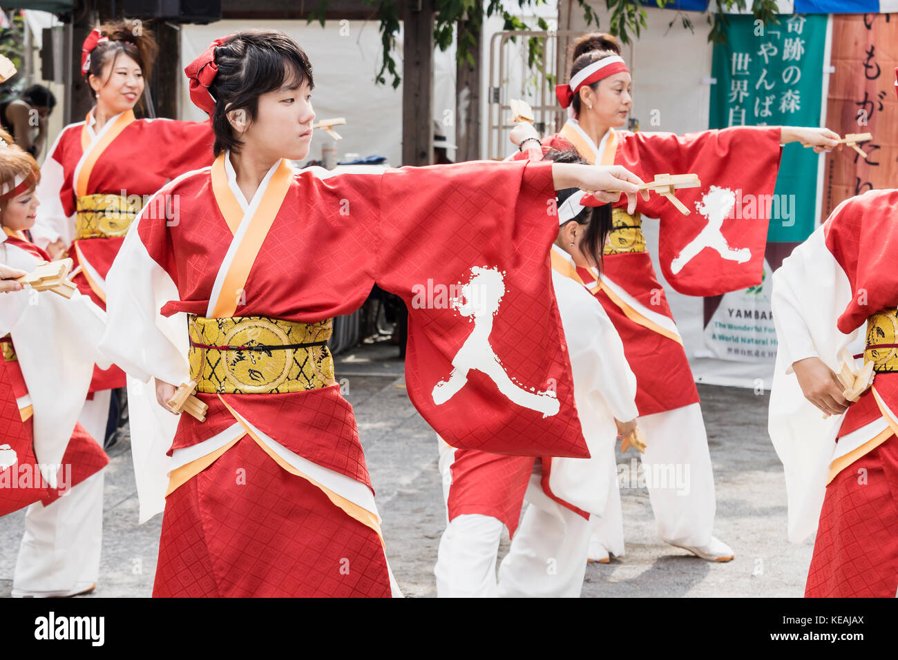 Matsuri festival and japan and dancers hi-res stock photography and ...