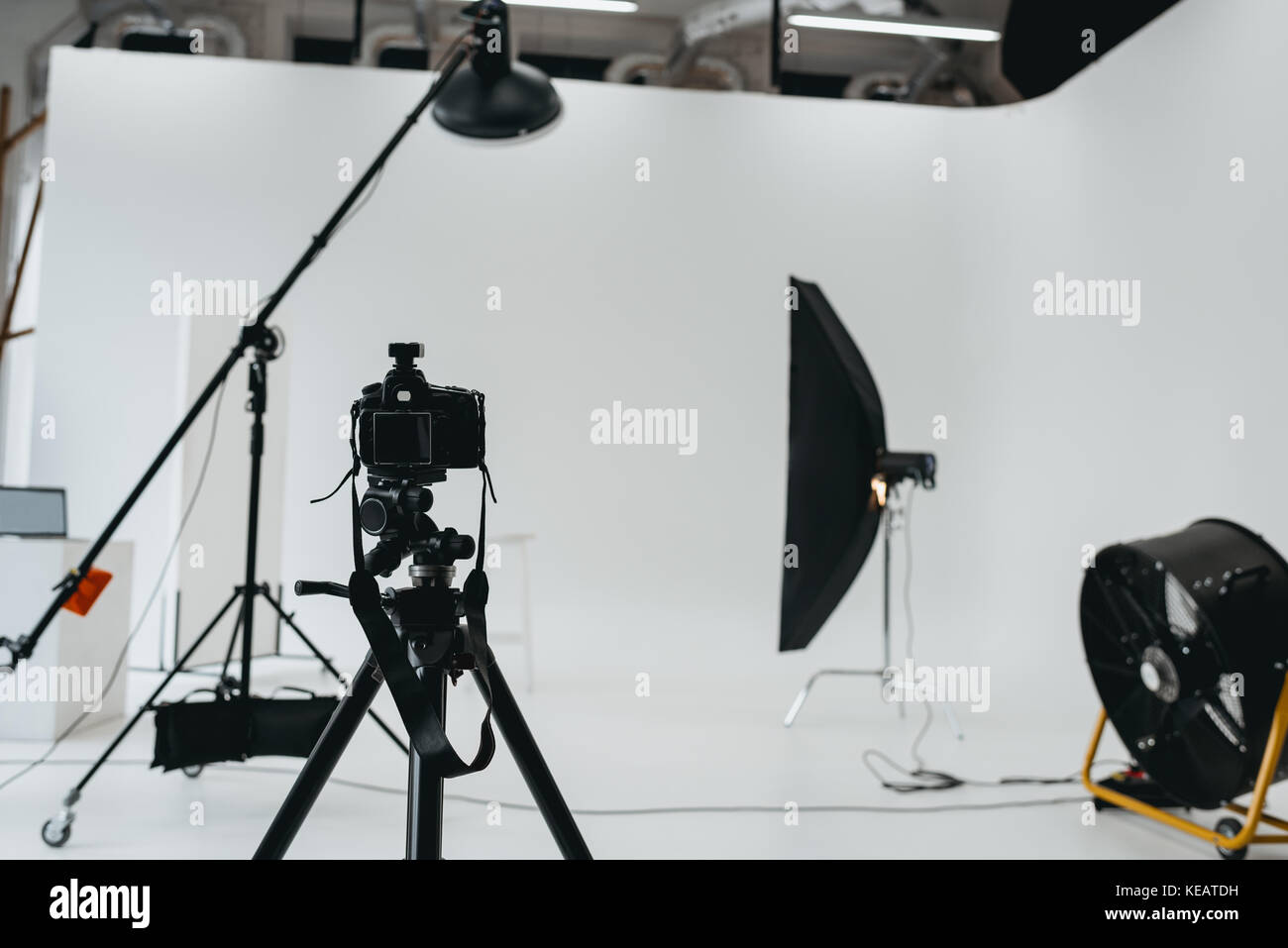 Visual lighting hi-res stock photography and images - Alamy