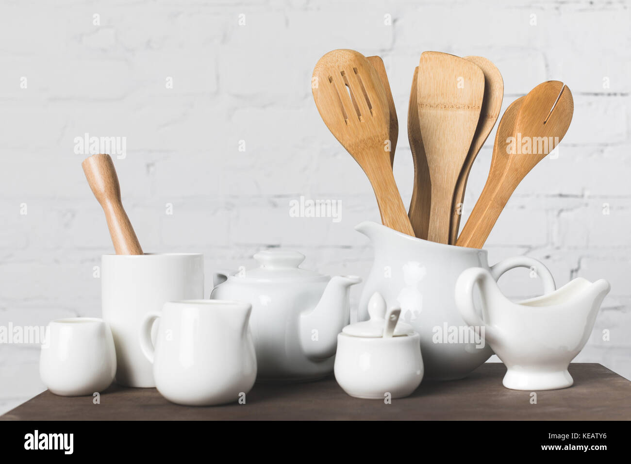 Various kitchen utensils ladles hi-res stock photography and images - Alamy