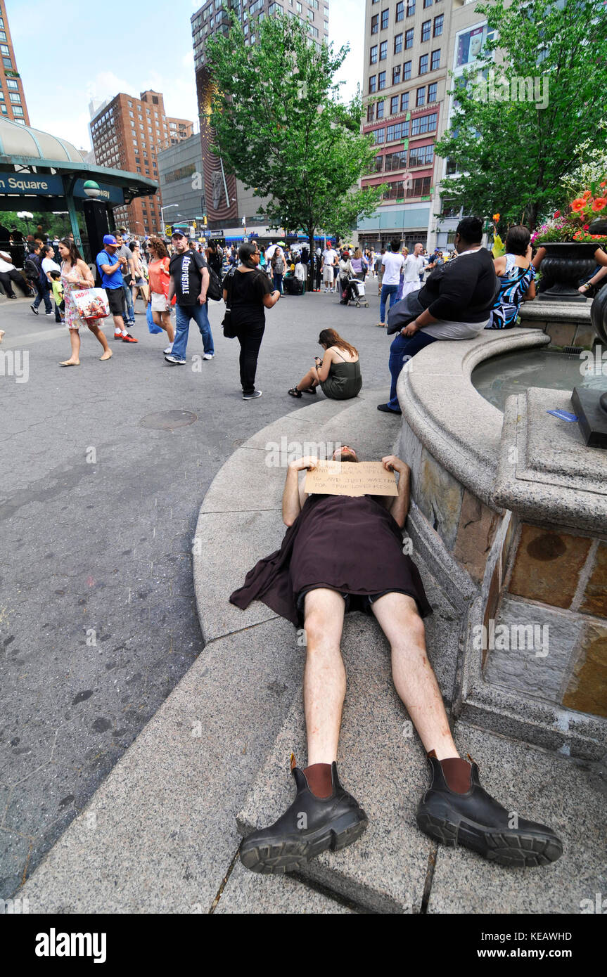 The vibrant Union Square in Manhattan Stock Photo - Alamy