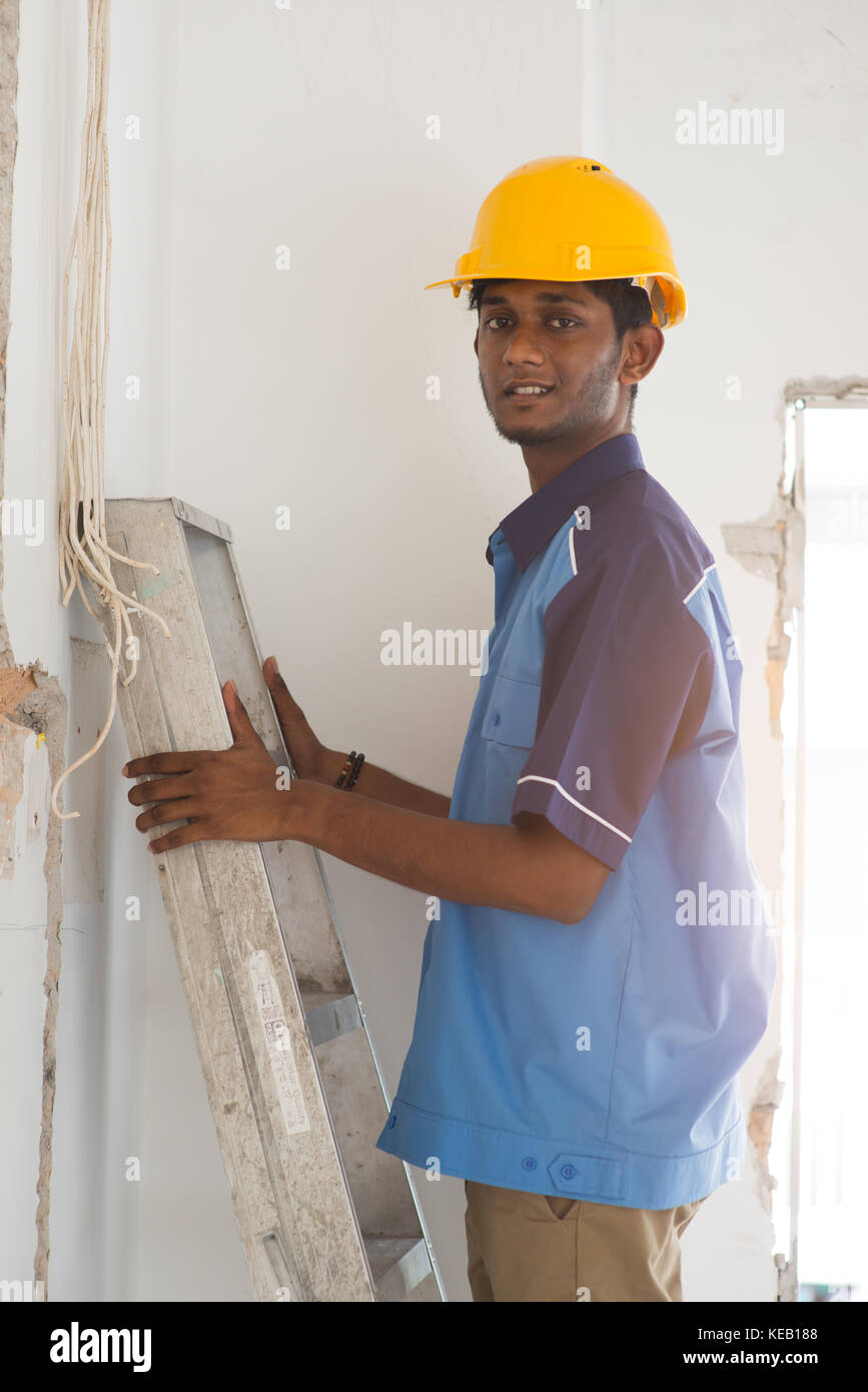indian male construction worker Stock Photo - Alamy