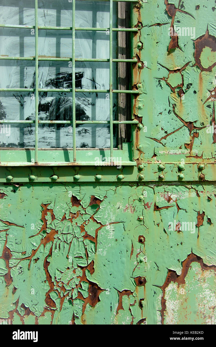 detail of window of old and rusty green iron trailer Stock Photo - Alamy