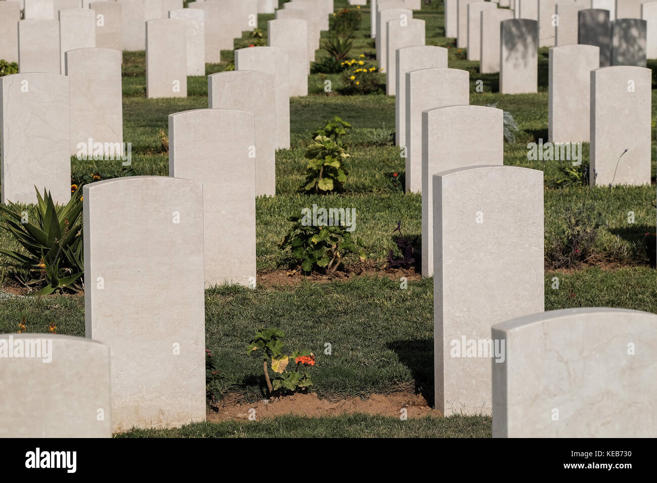Commonwealth war graves commission hi-res stock photography and images ...