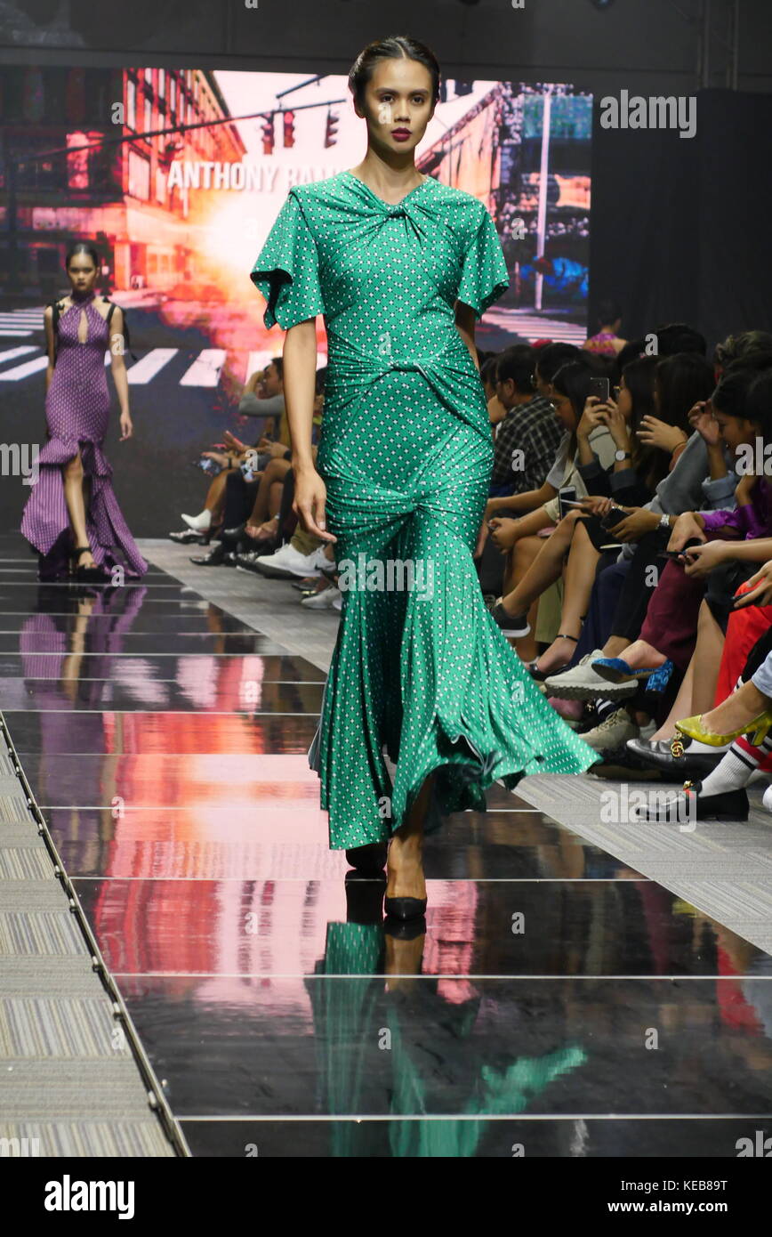 Mandaluyong, Philippines. 17th Oct, 2017. Anthony Ramirez designs This ...