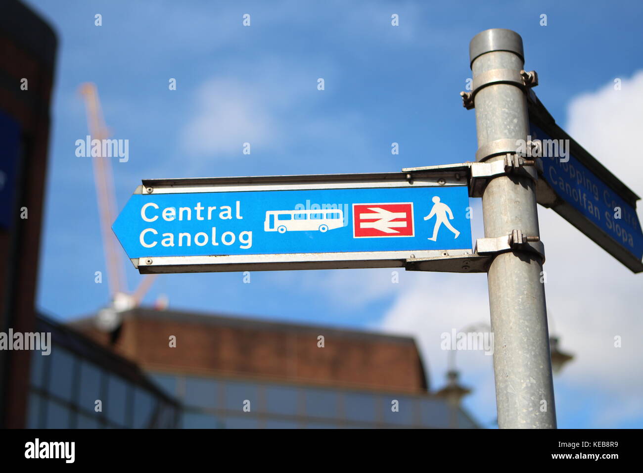 Welsh Road Signs High Resolution Stock Photography and Images - Alamy