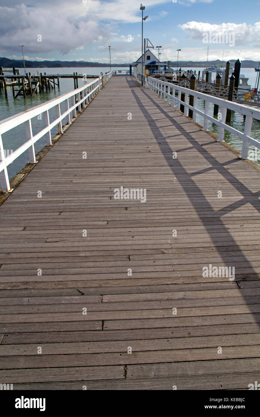 Jetty at Russell in thea Bay of Islands Stock Photo - Alamy