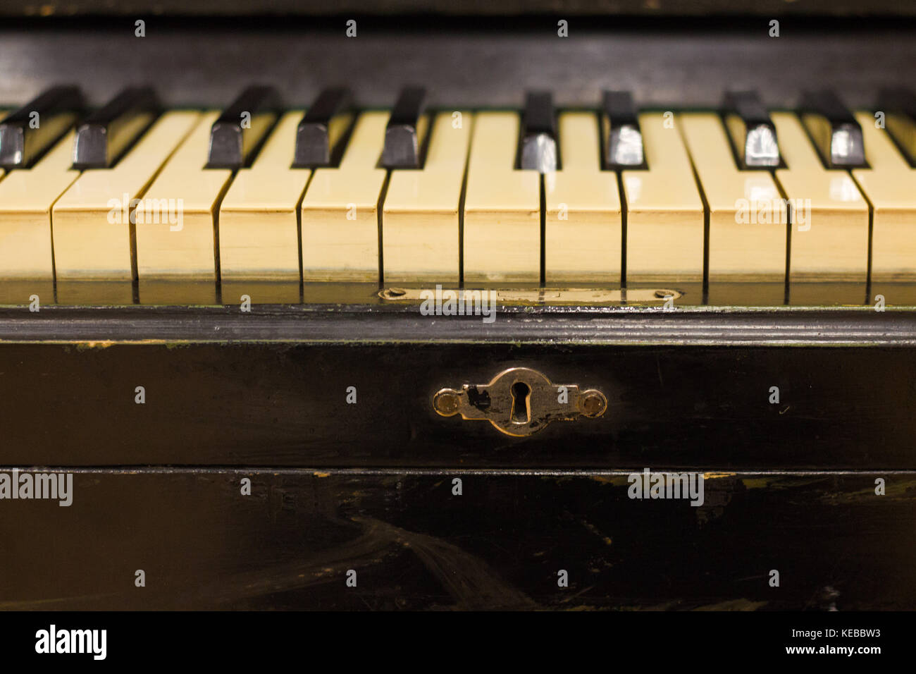 Old piano with faded keys Stock Photo - Alamy
