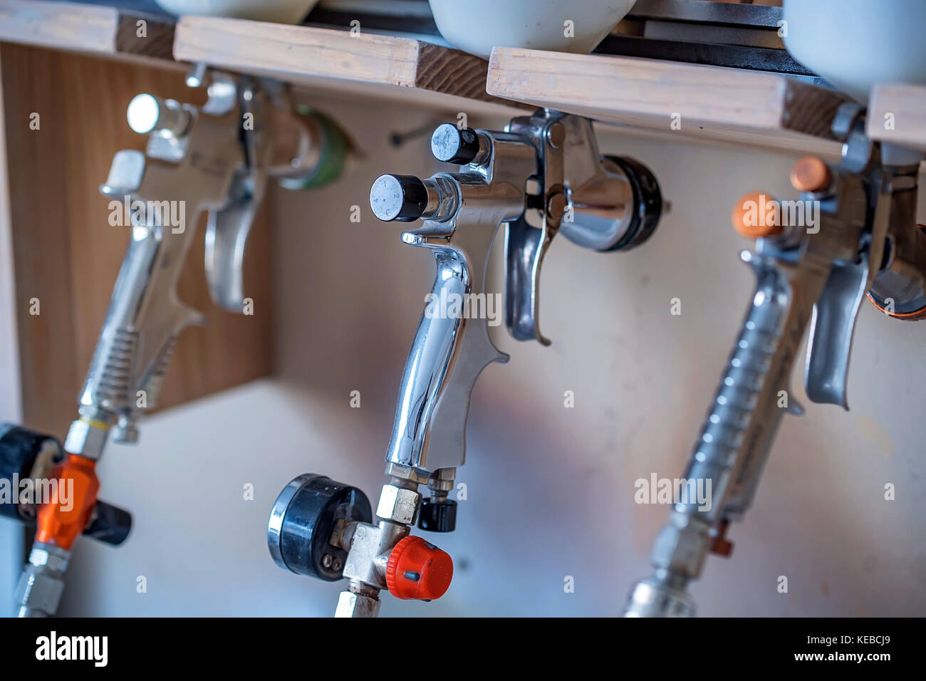 Pneumatic spray gun hi-res stock photography and images - Alamy