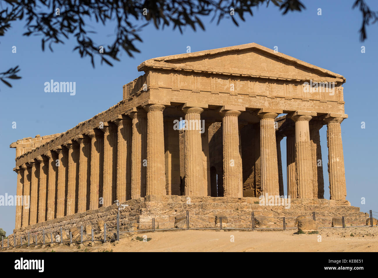 Ancient Greek temple in Agrigento Stock Photo - Alamy