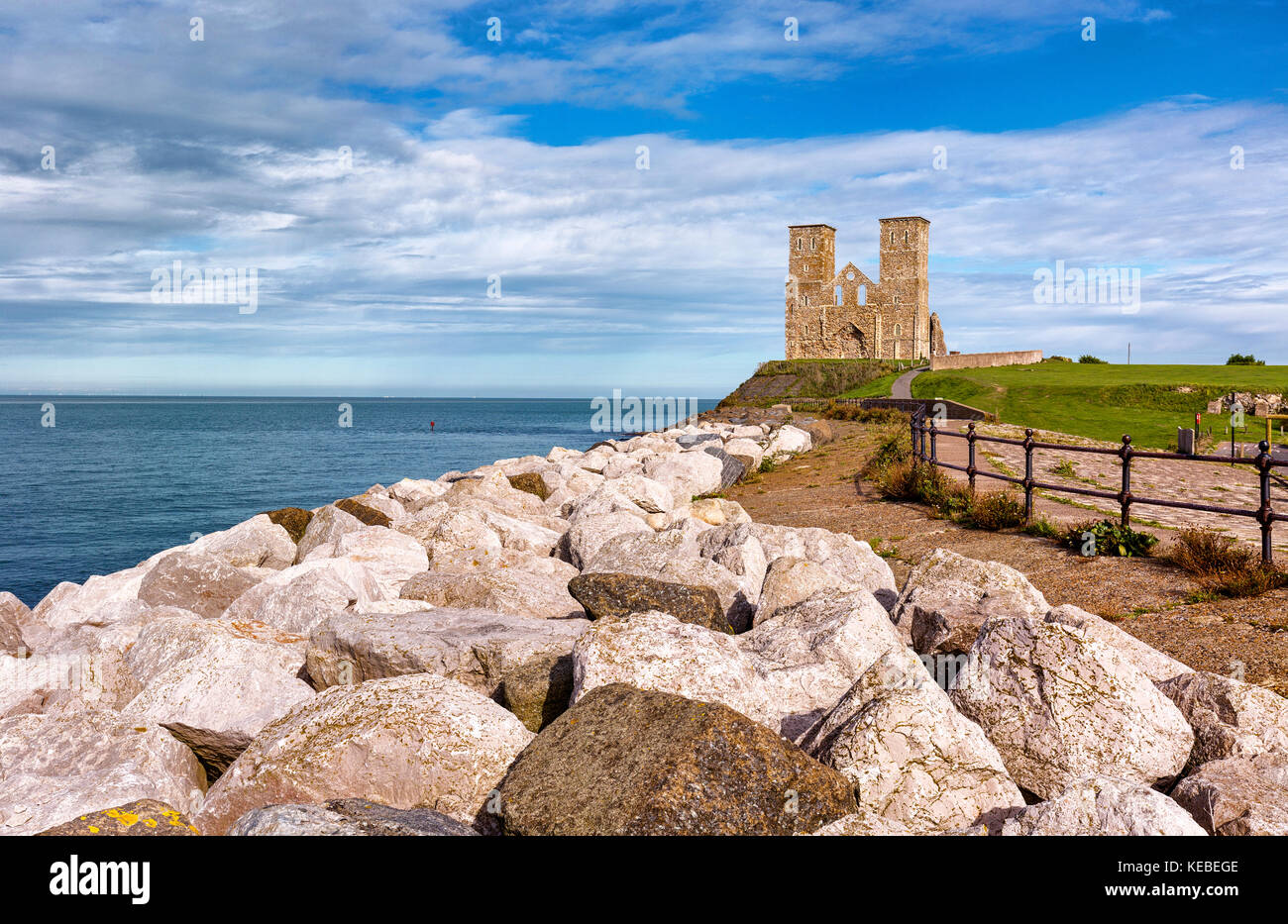 Reculver Towers Stock Photos & Reculver Towers Stock Images - Alamy