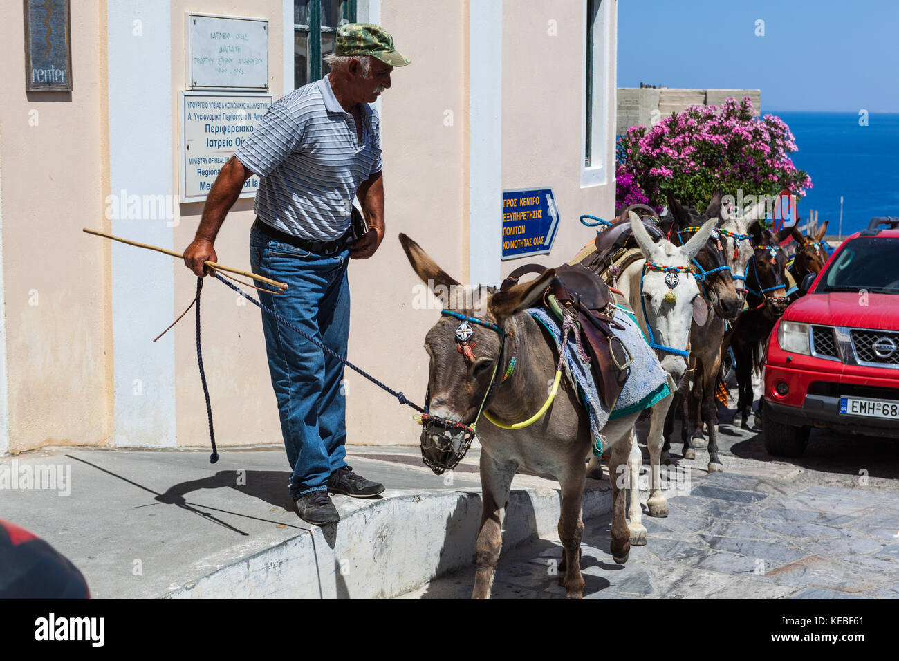Man guiding hi-res stock photography and images - Alamy