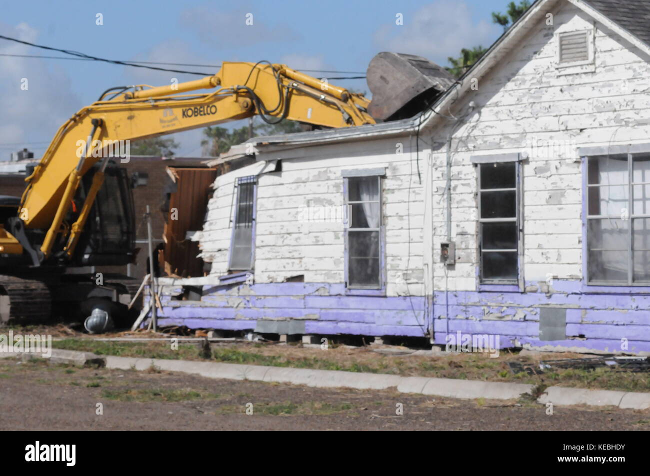 Demolition operation hi-res stock photography and images - Alamy