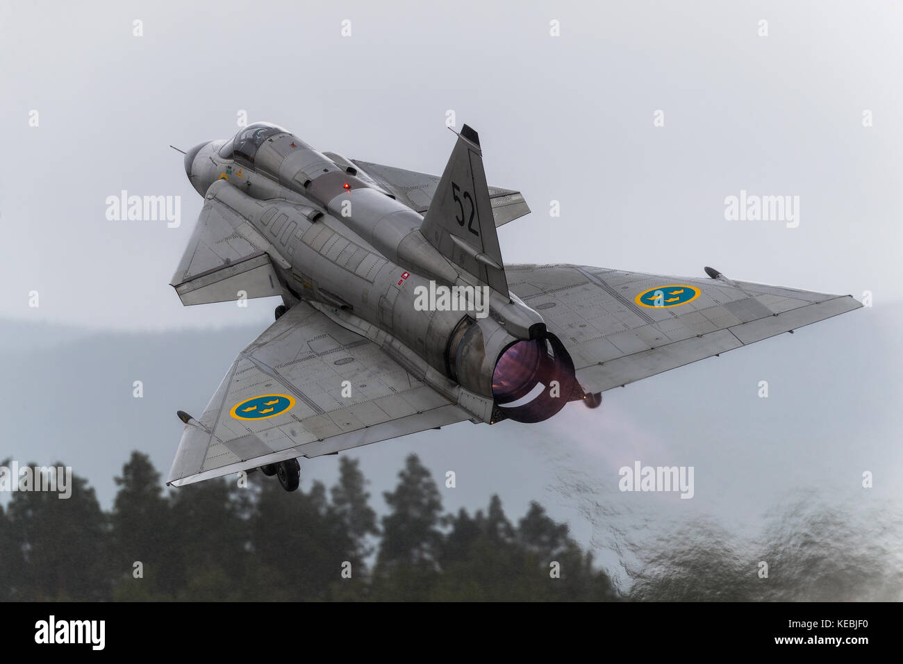 The Saab Viggen was the backbone of the swedish airforce between 1971 ...