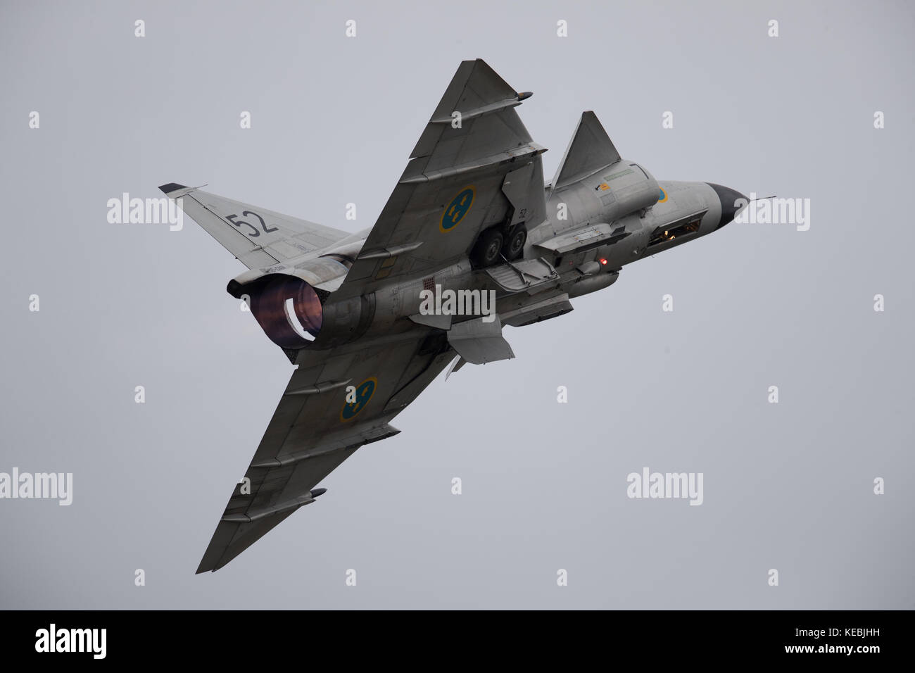 The Saab Viggen was the backbone of the swedish airforce between 1971 ...