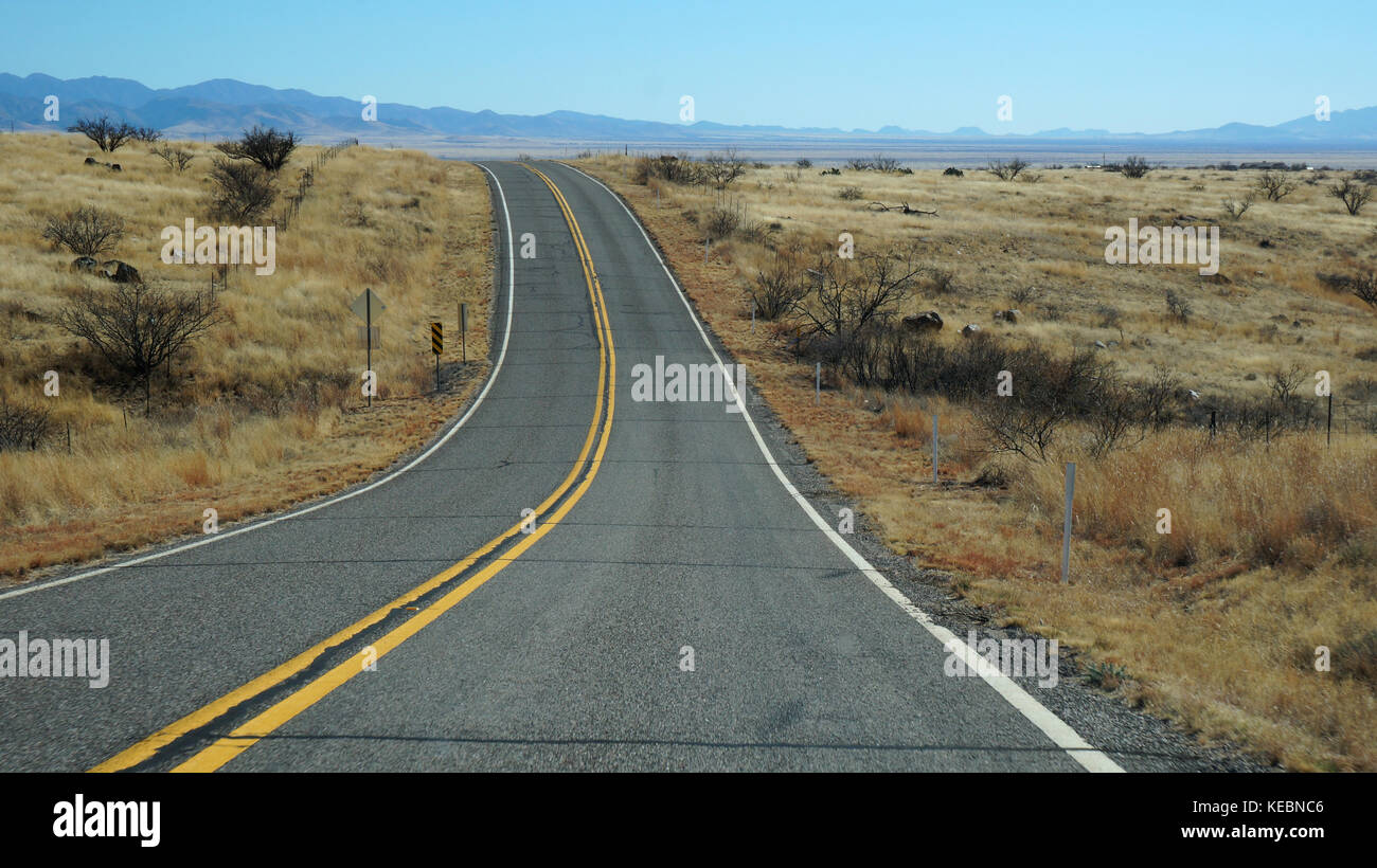 Scenic of Highway 163 through Monument Valley, Arizona Stock Photo - Alamy