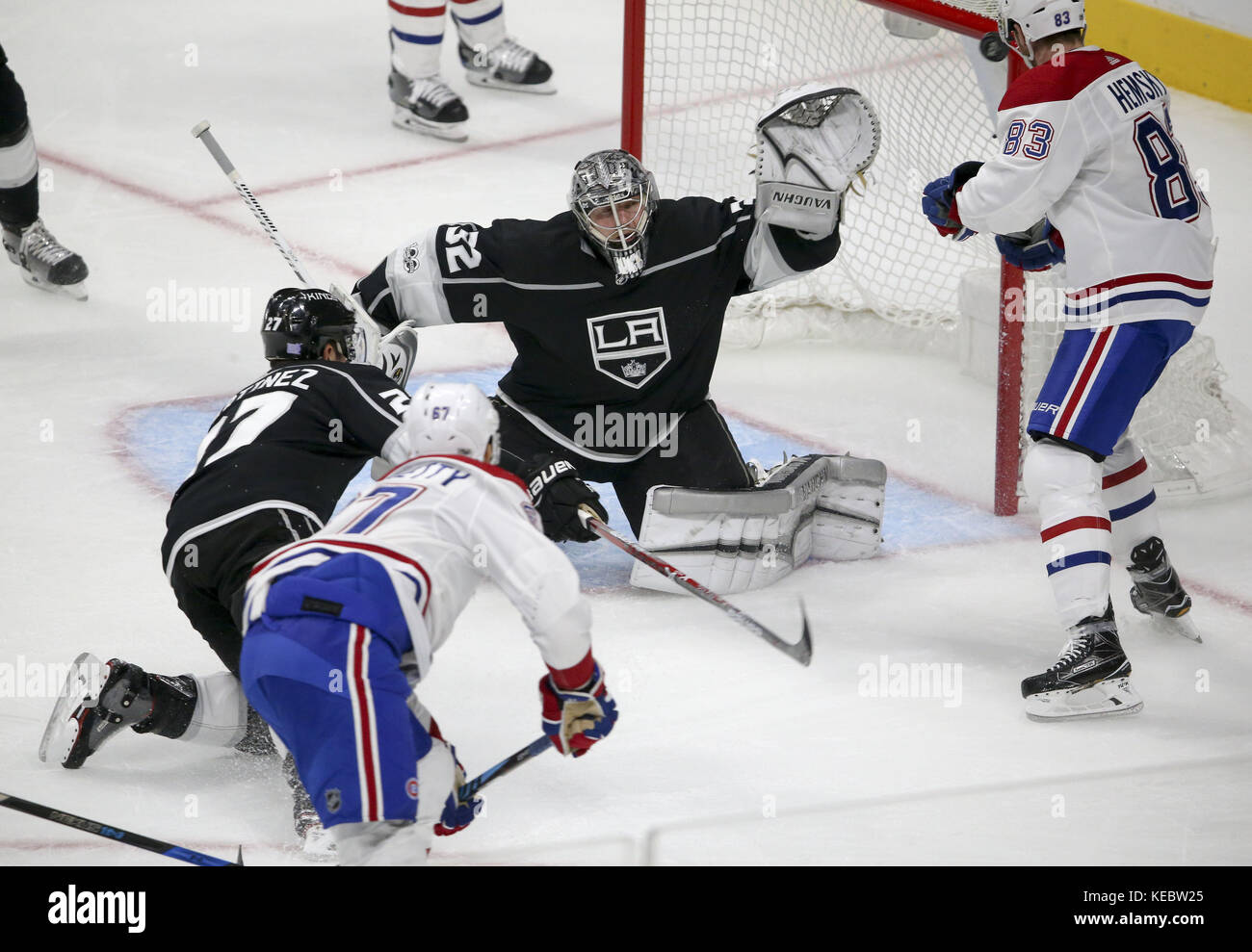 Los Angeles, California, USA. 18th Oct, 2017. Los Angeles Kings goalie ...