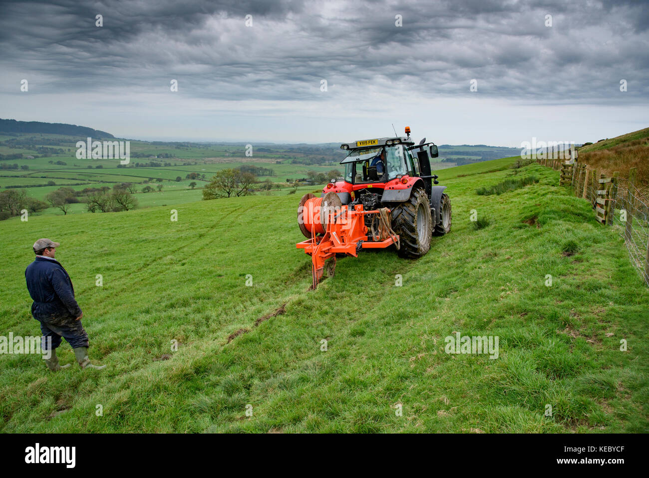 Chipping, UK. 19th Oct, 2017. Work taking place to install the World’s ...