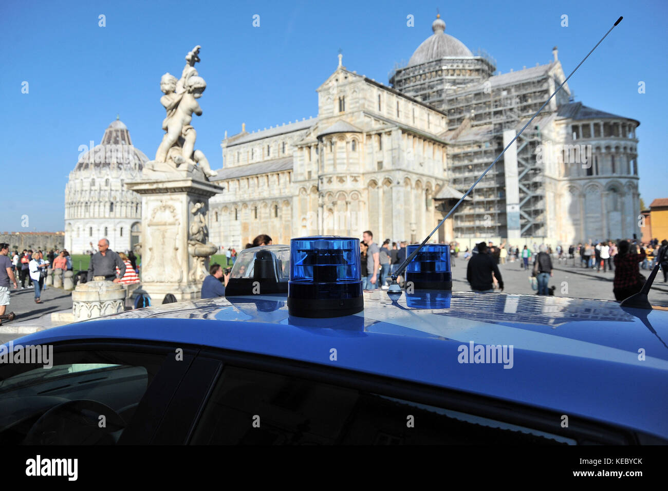 Pisa, Italy. 19th Oct, 2017. Security at Piazza Duomo 19/10/2017-Pisa ...