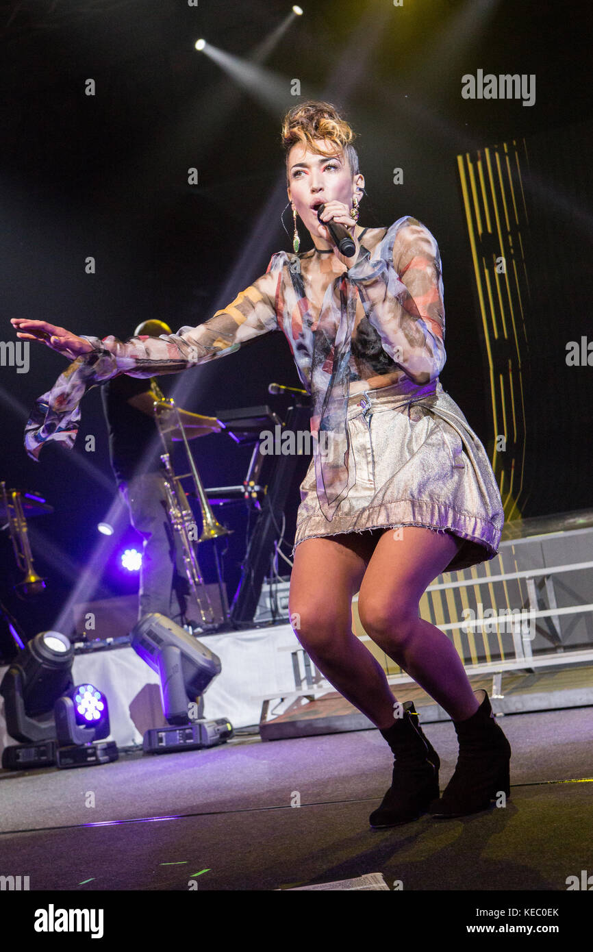 Milan, Italy. 18th Oct, 2017. The Italian singer-songwriter NINA ZILLI ...