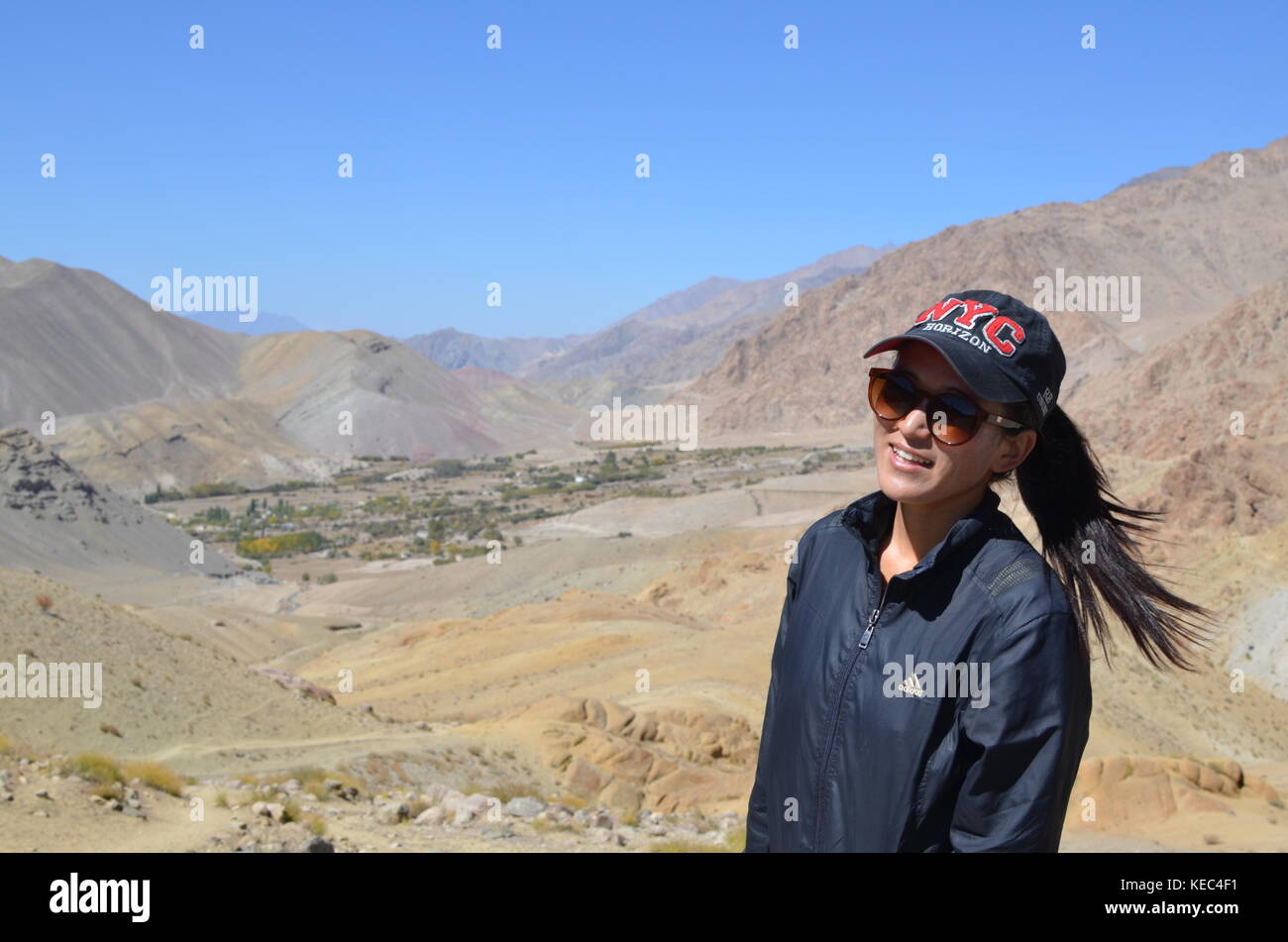 Sham Valley, India. 1st Oct, 2017. The Indian mountain guide Angmo ...