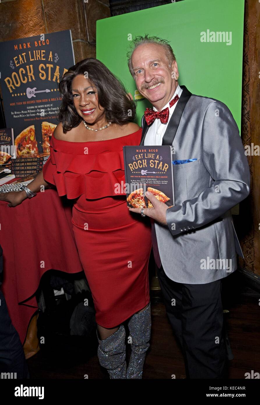 New York, NY, USA. 19th Oct, 2017. Mary Wilson, Mark Bego at arrivals ...