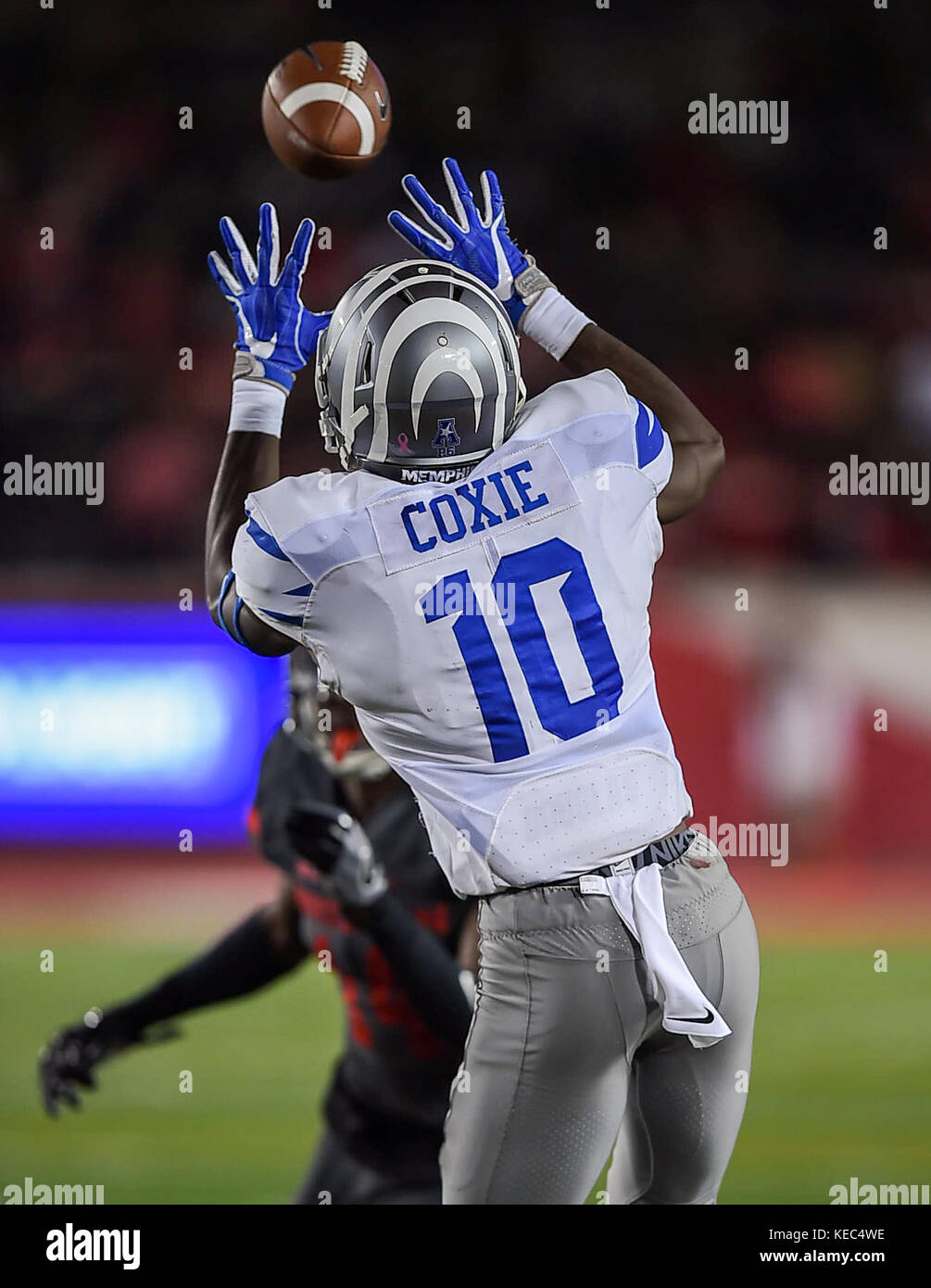 Houston, TX, USA. 19th Oct, 2017. Memphis Tigers wide receiver Damonte ...
