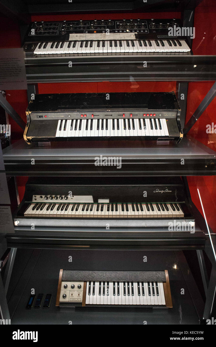 1960s band posters hi-res stock photography and images - Alamy