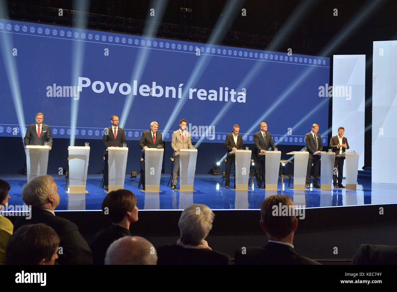 Pirates before party hi-res stock photography and images - Alamy