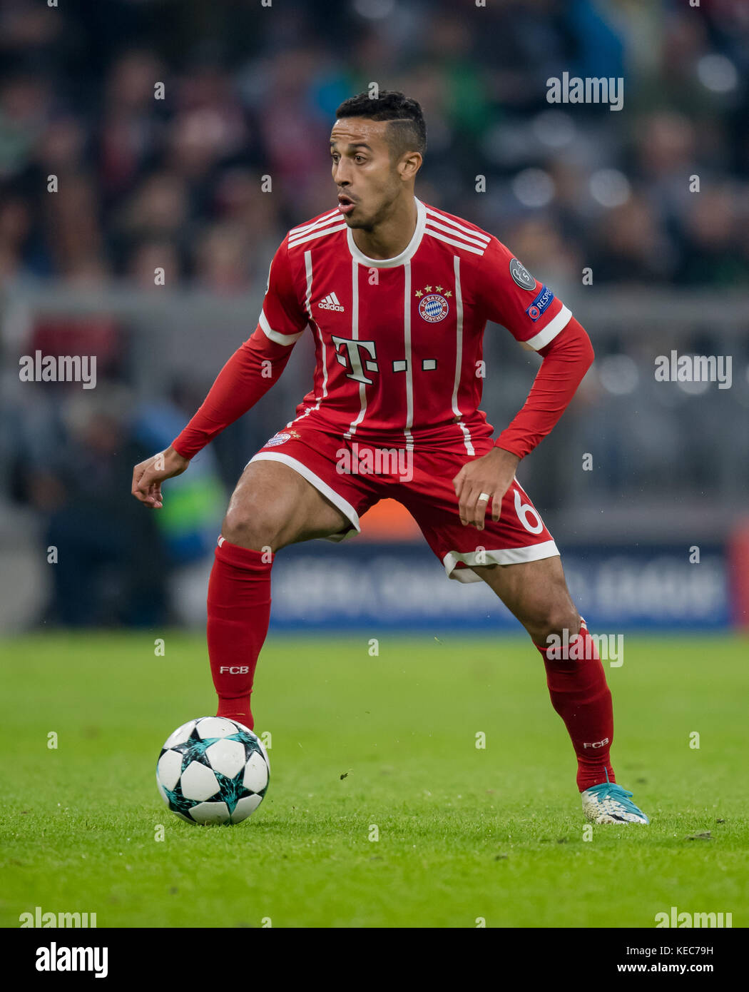 Munich's Thiago Alcantara in action during the UEFA Champions League ...