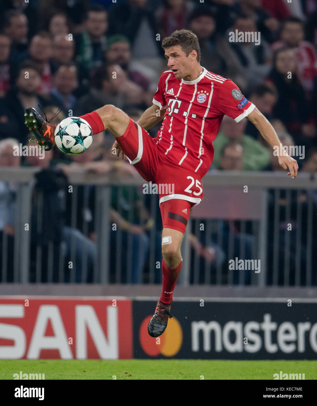 Munich, Germany. 18th Oct, 2017. Munich's Thomas Mueller in action ...