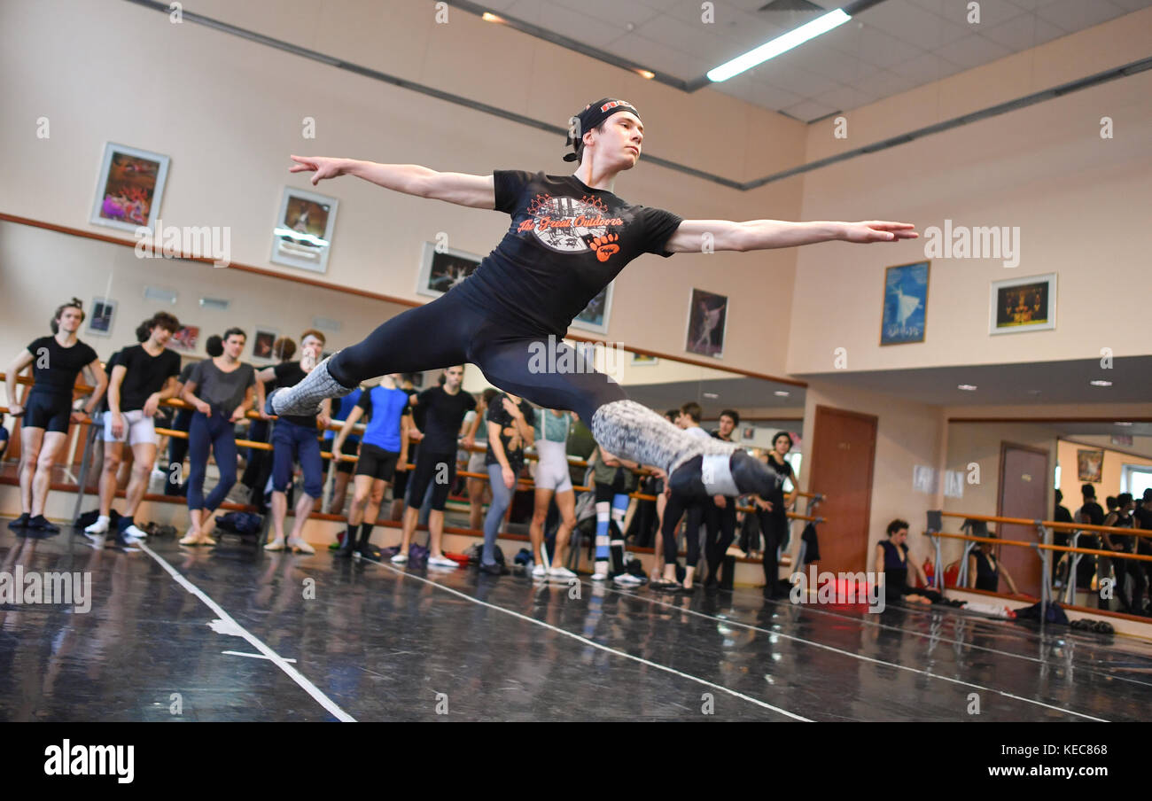 Dancers of the Russian State Ballet rehearse at the rooms of the ...