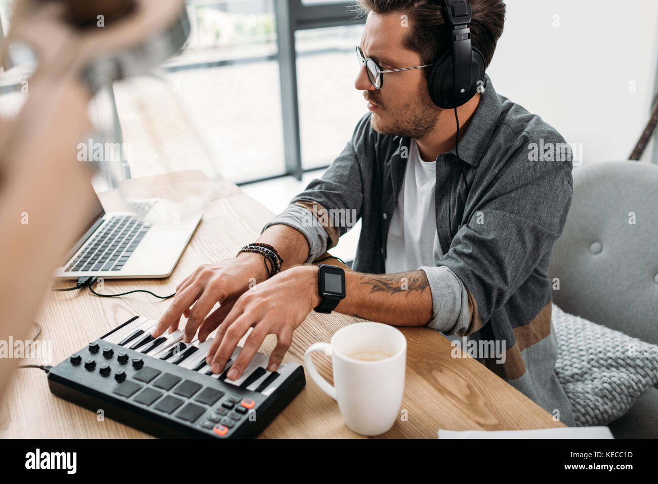 Mpc pad hi-res stock photography and images - Alamy