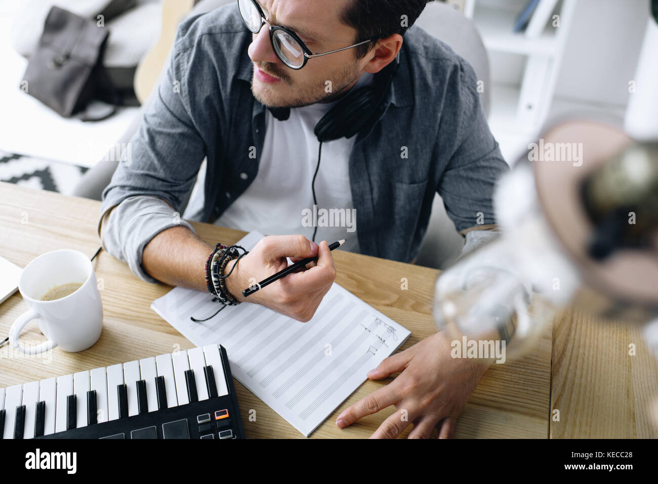 Syntezator hi-res stock photography and images - Alamy