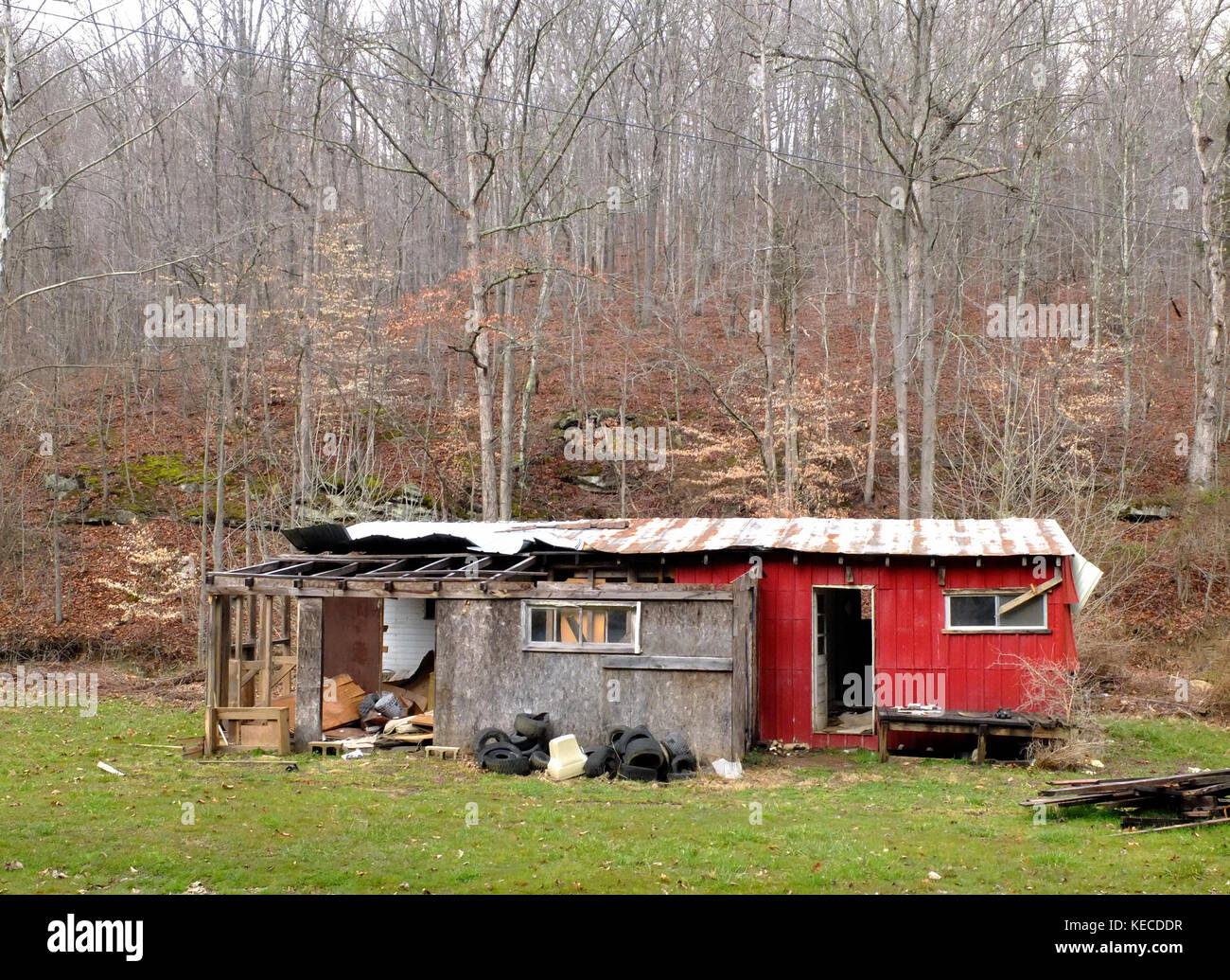 Houses left to rot in East Kentucky Stock Photo - Alamy