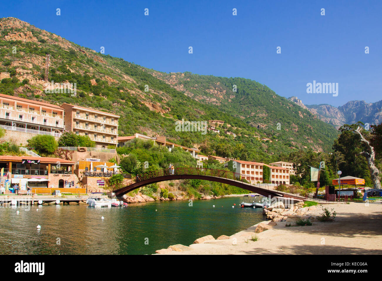 PORTO, FRANCE - OCTOBER 10, 2014: View of the port of Porto, with ...