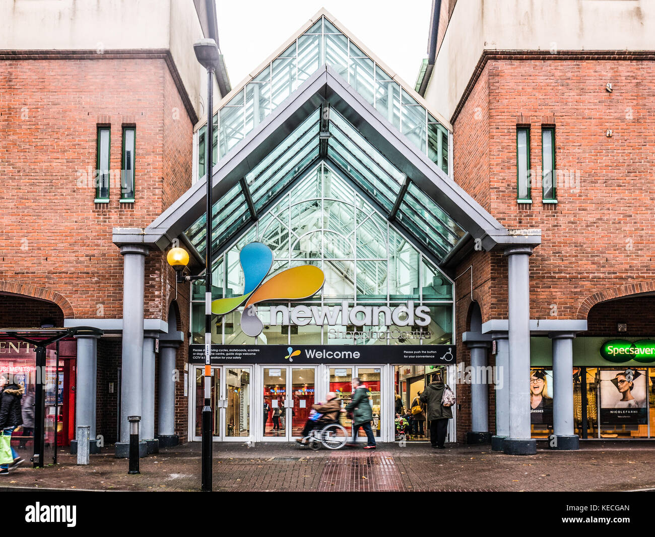 Newlands shopping centre, Kettering, England Stock Photo - Alamy