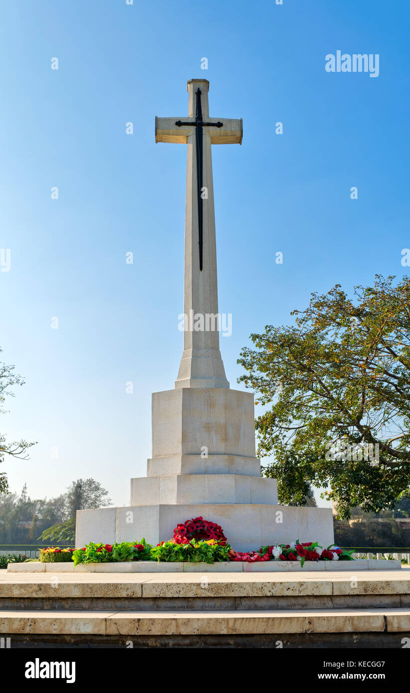 Cross of Sacrifice memorial at the Heliopolis Commonwealth War Cemetery ...
