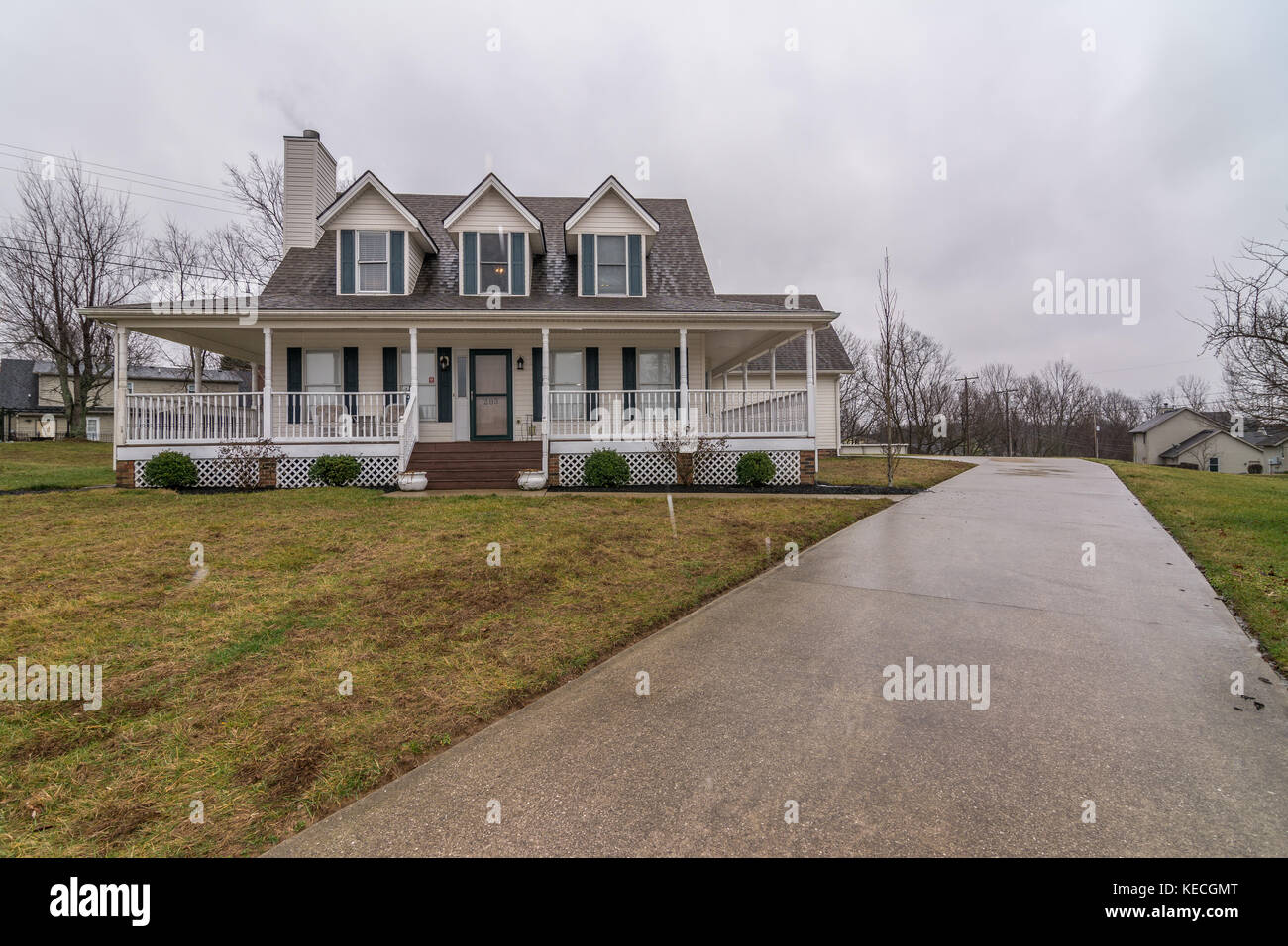 Middle class American home in Kentucky USA Stock Photo - Alamy