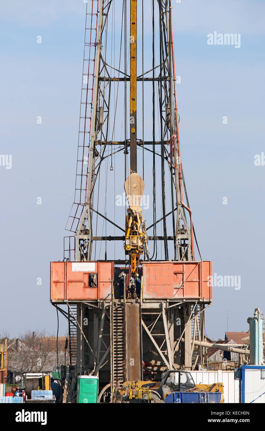 Oil rig workers hi-res stock photography and images - Alamy