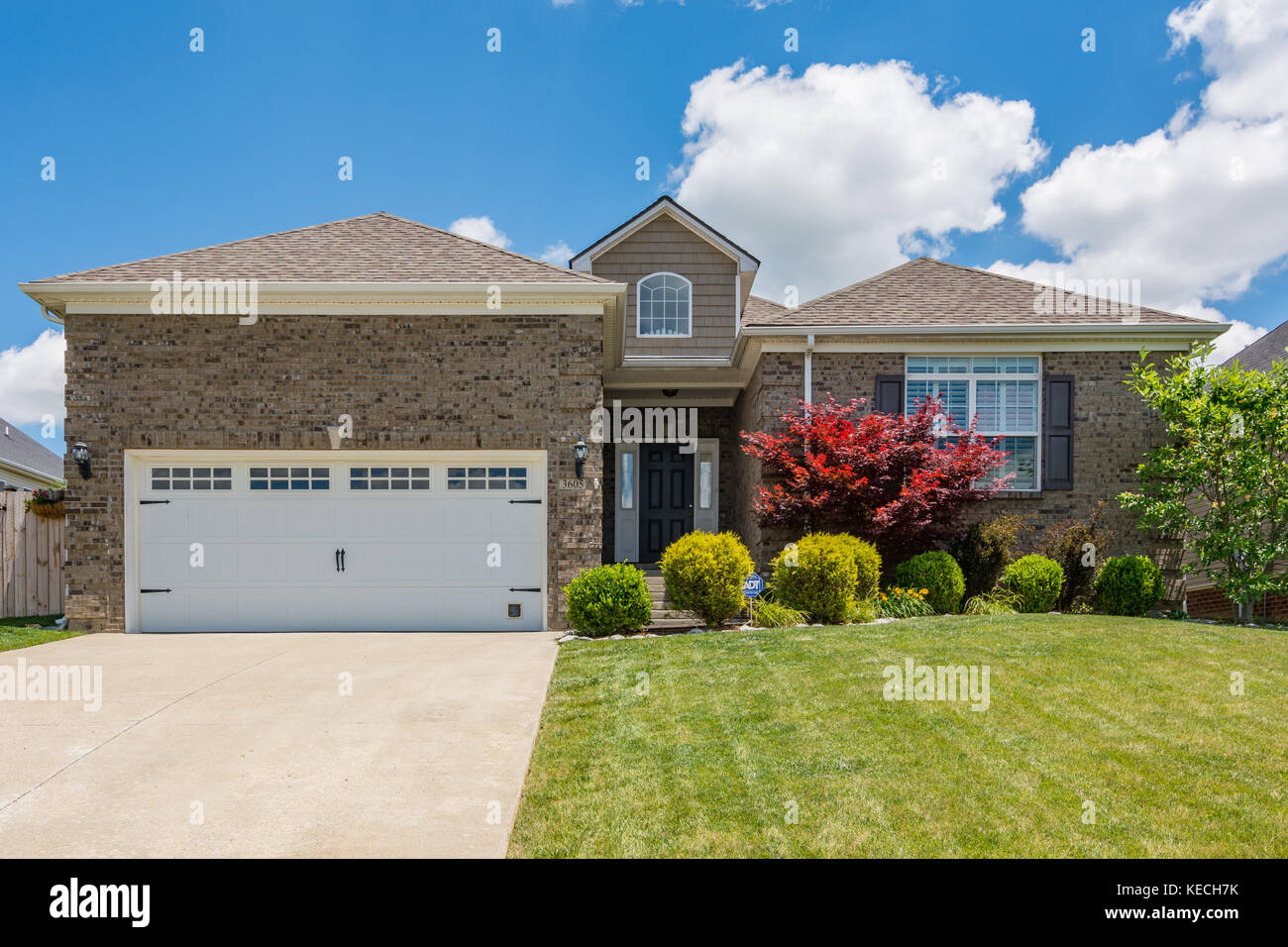 Middle class American home in Kentucky USA Stock Photo - Alamy