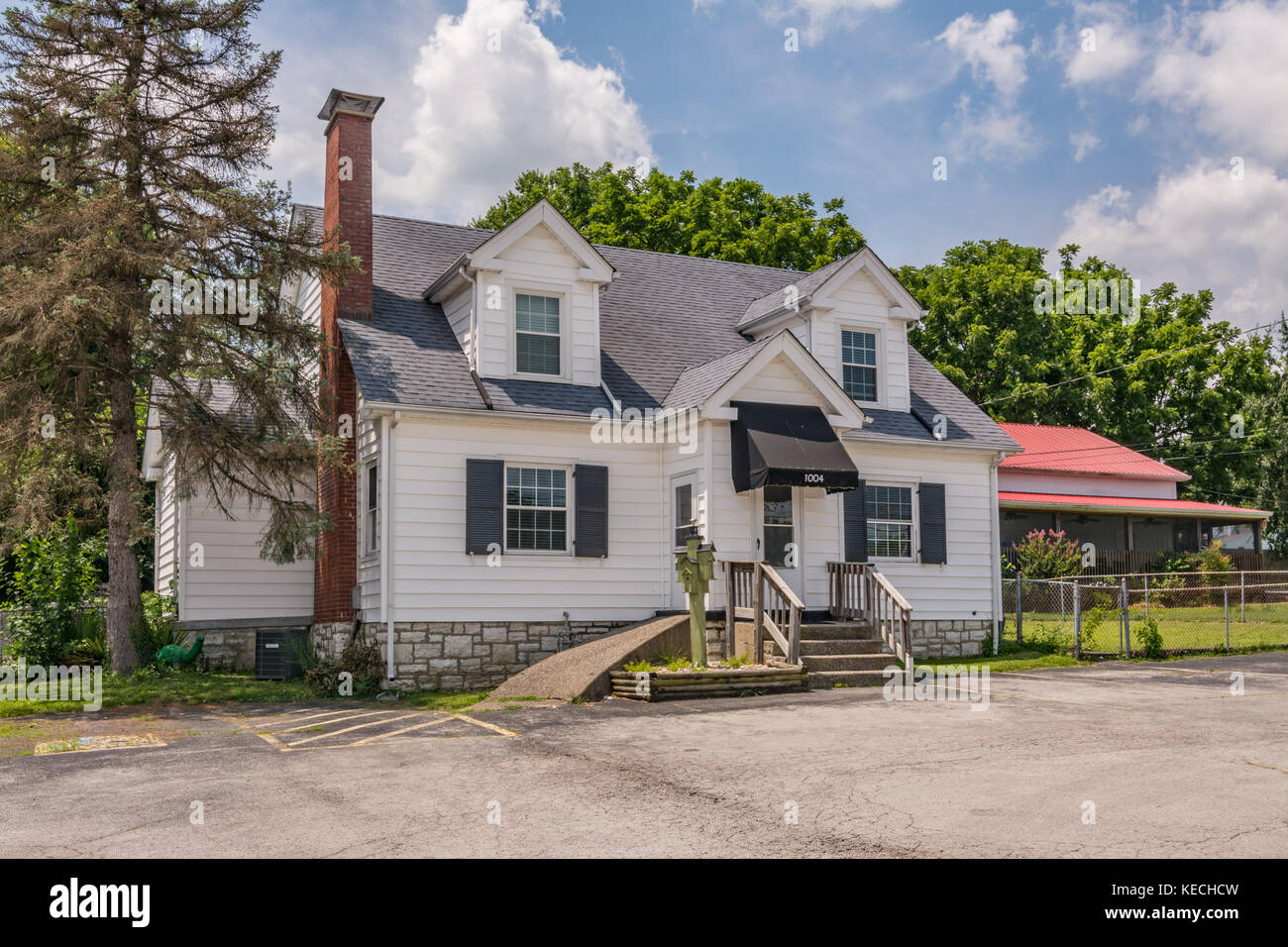 Middle class American home in Kentucky USA Stock Photo - Alamy