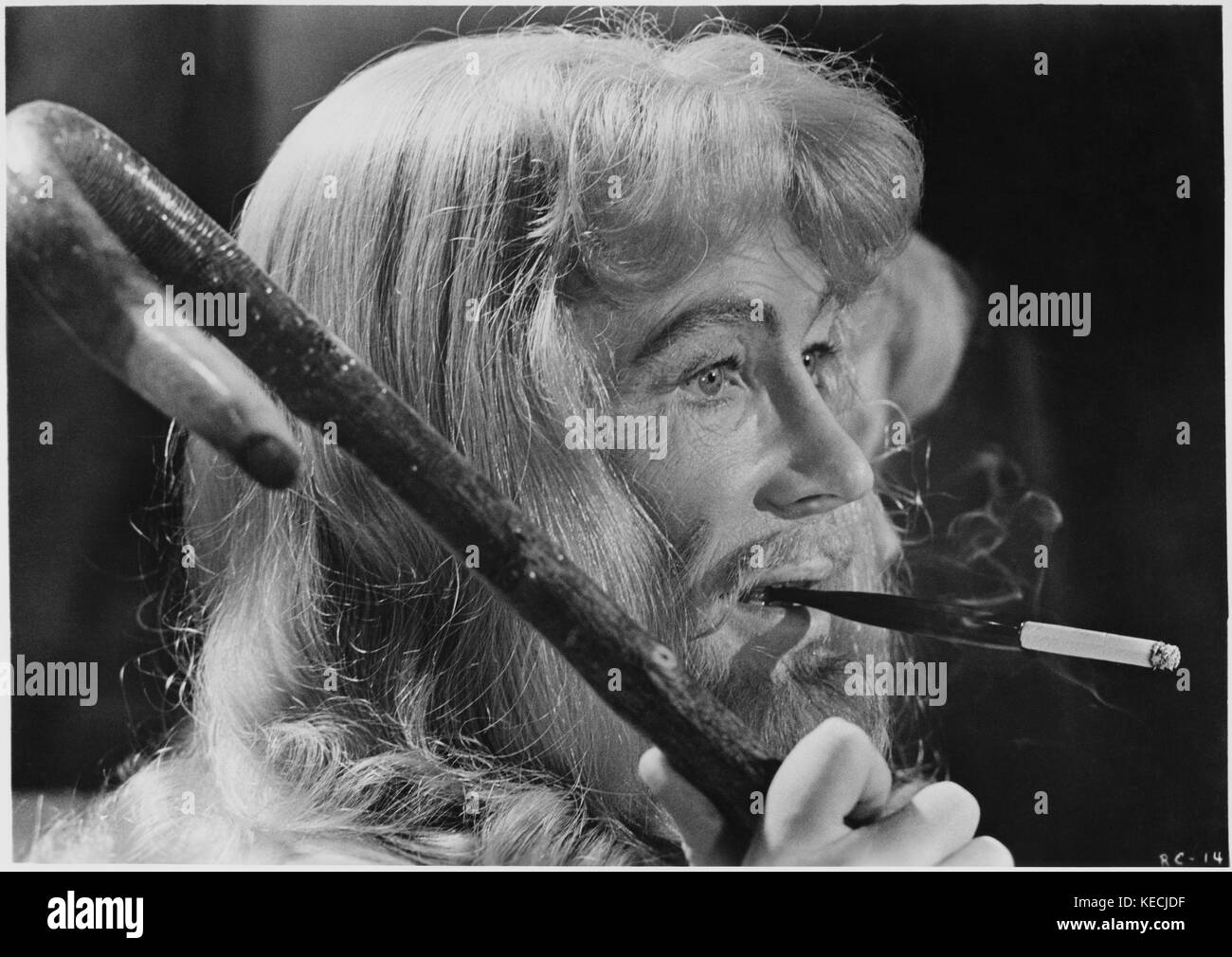 Peter O'Toole, on-set of the Film, "The Ruling Class", 1972 Stock Photo ...