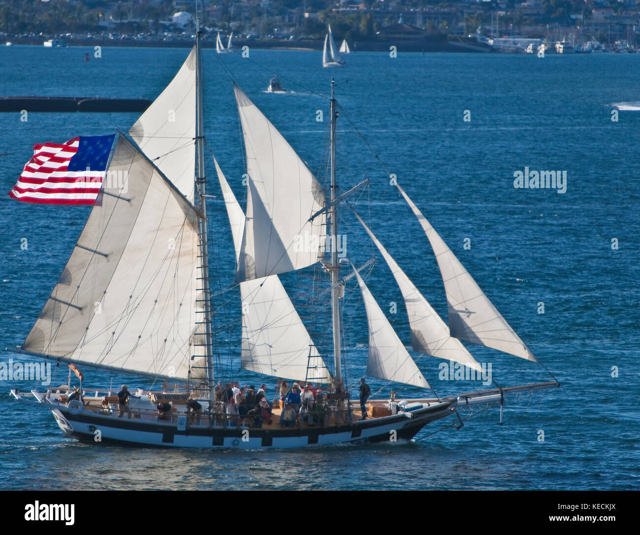 Tall ship under full sail hi-res stock photography and images - Alamy