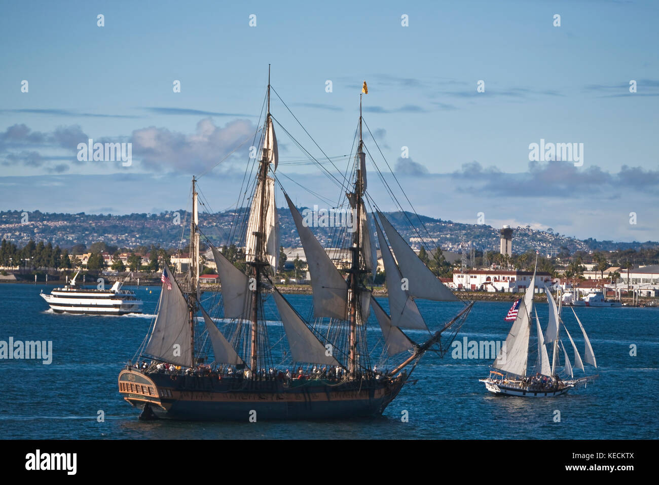 Hms surprise hi-res stock photography and images - Alamy