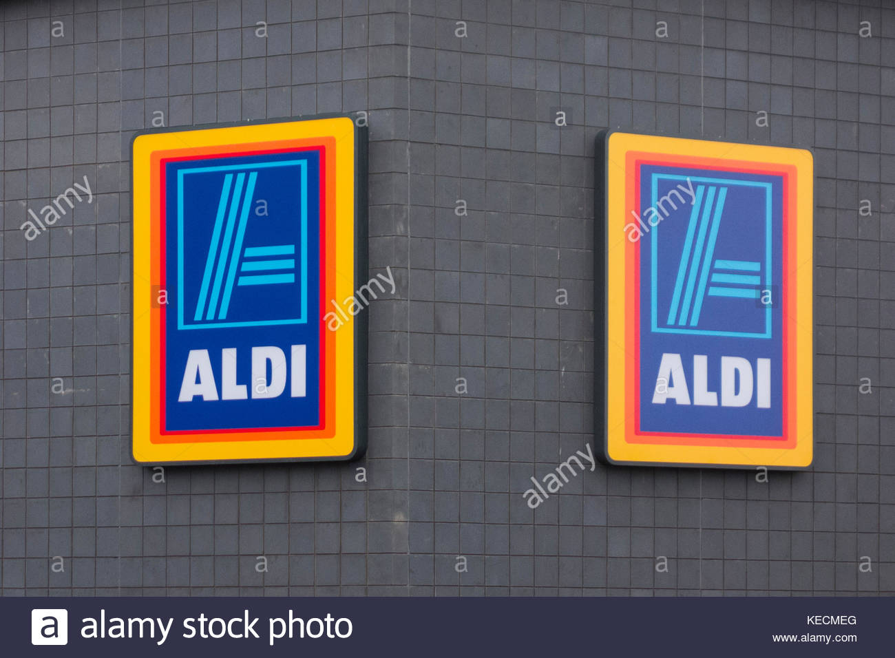 Aldi Signs High Resolution Stock Photography and Images - Alamy