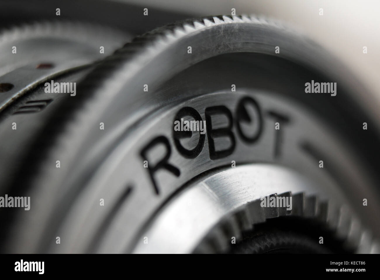 Old Robot clockwork vintage camera lens Stock Photo - Alamy
