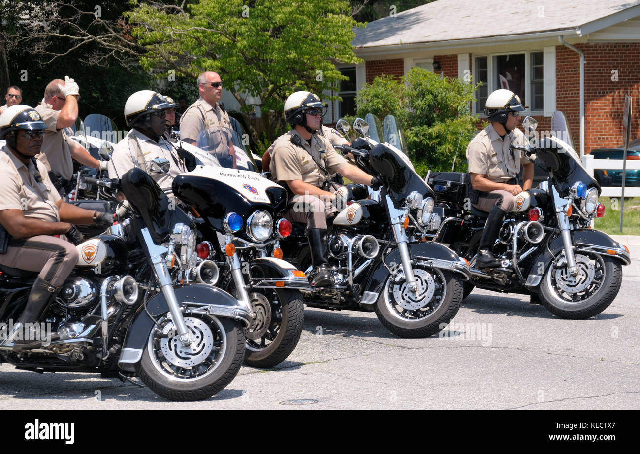 Motorcycle officers hi-res stock photography and images - Alamy