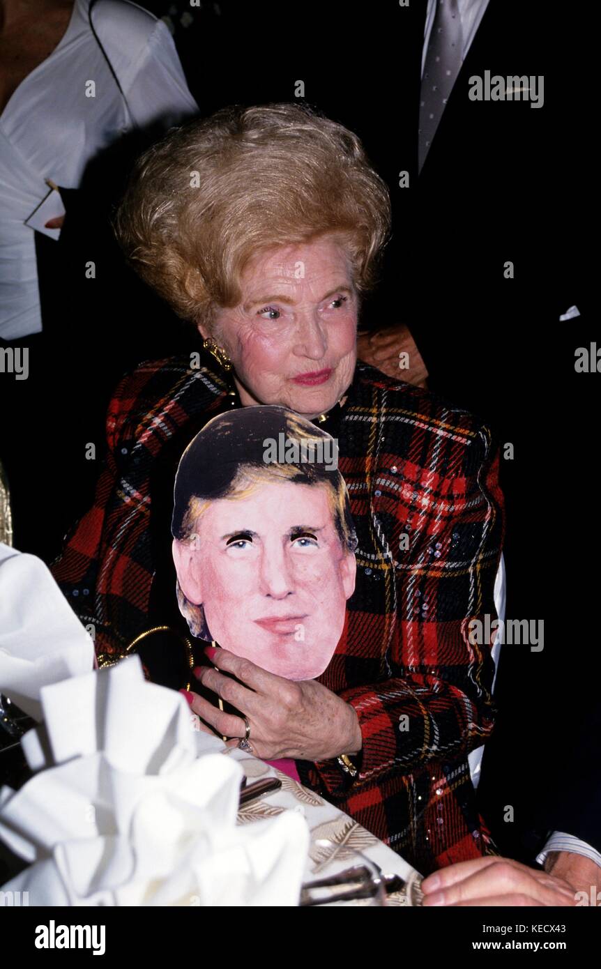 Mary trump hi-res stock photography and images - Alamy