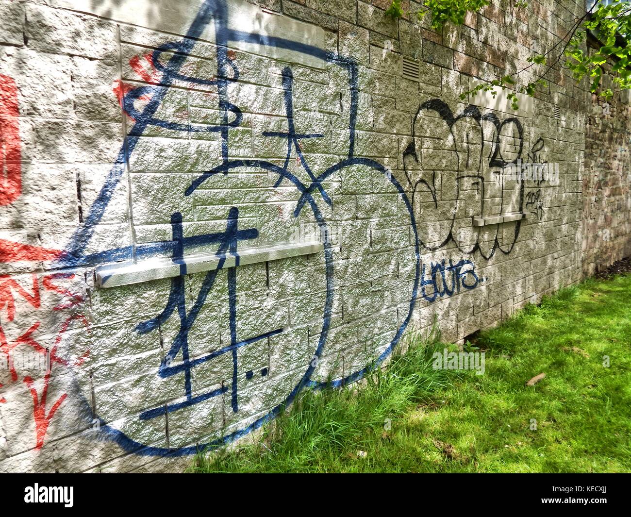 Edinburgh Graffiti High Resolution Stock Photography and Images - Alamy
