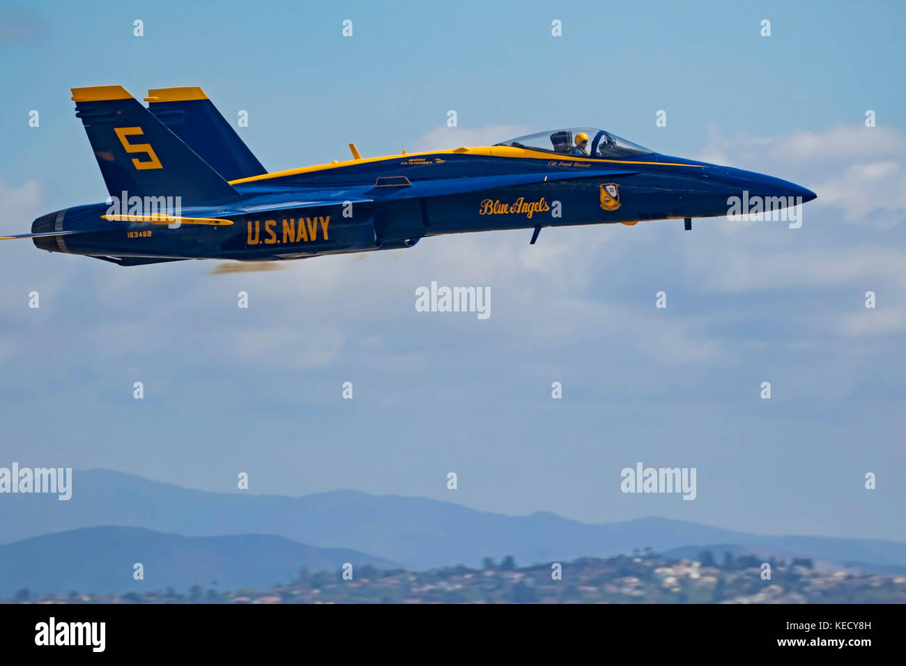 Airplane Blue Angels F-18 Hornet fighter aircraft Stock Photo - Alamy